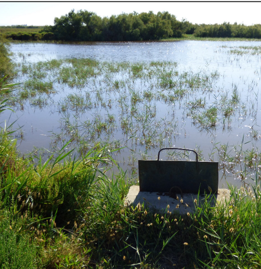Reconciling water sharing and nature conservation in the French ...